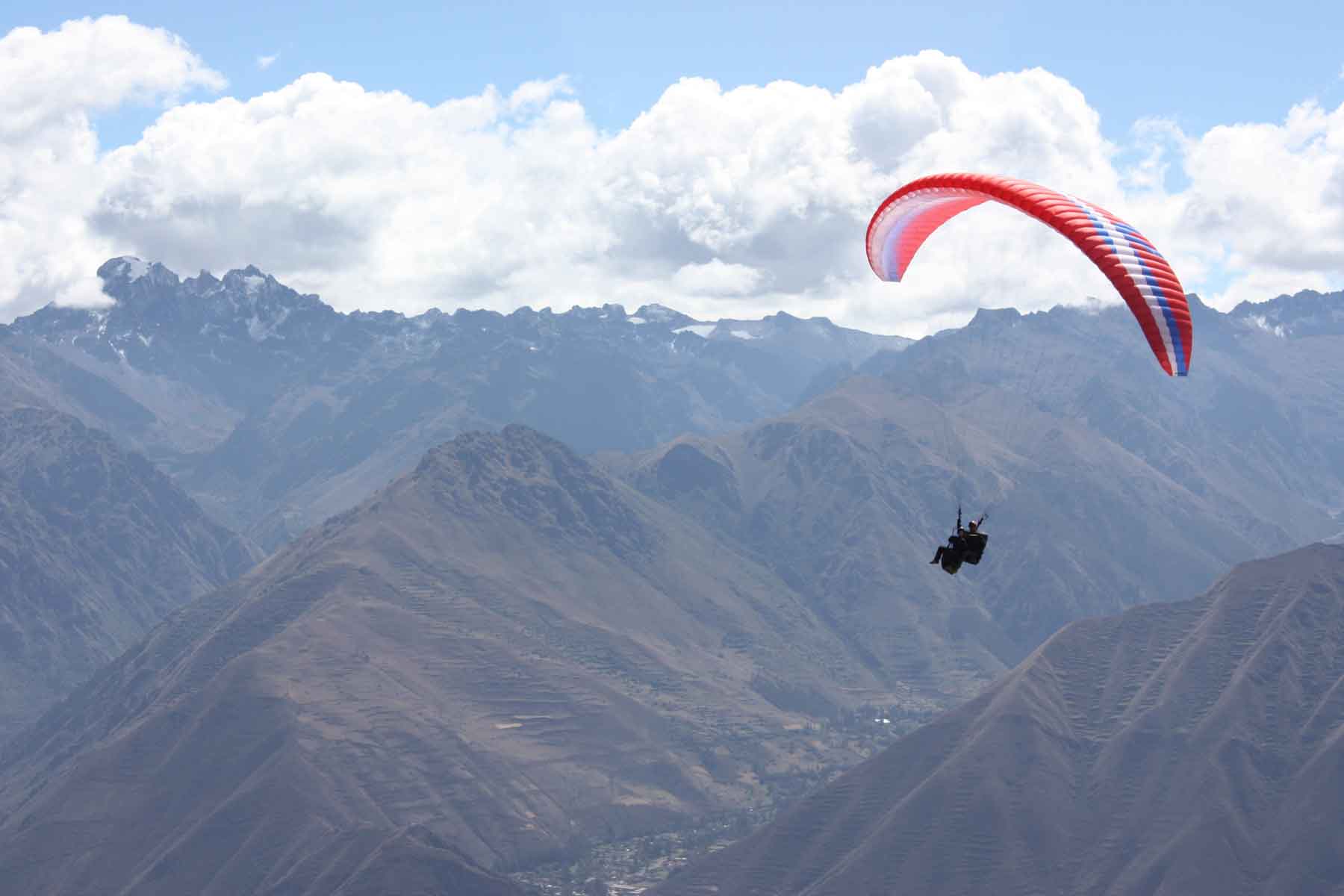 Cusco Peru Paragliding Tours - Quechuas Expeditions